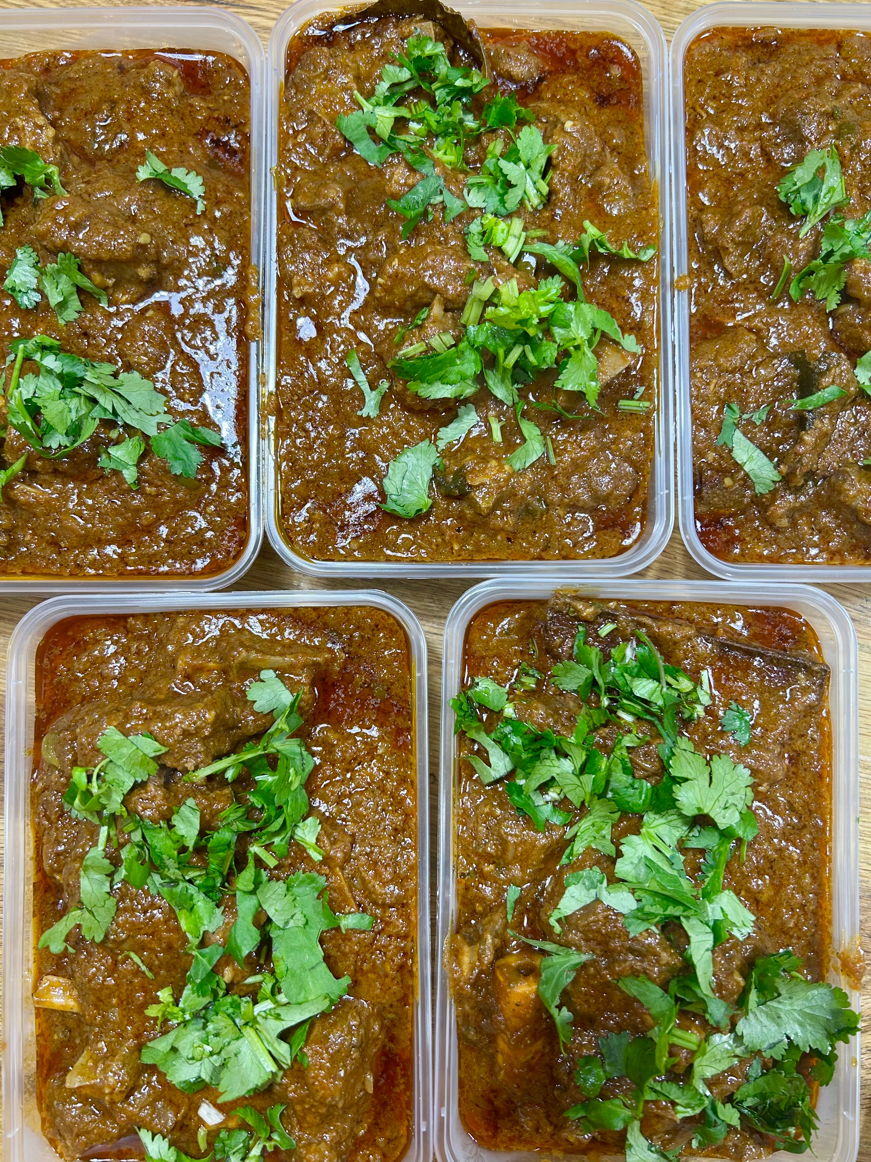 Goat Curry with Bone (1kg) – Henny's Kitchen